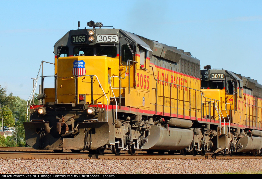 UP SD40-2 3055